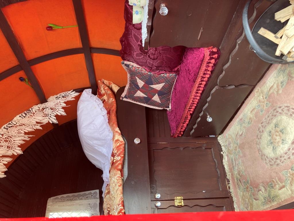 Bow top wagon, ideal for glamping or that stunning garden feature/retreat.